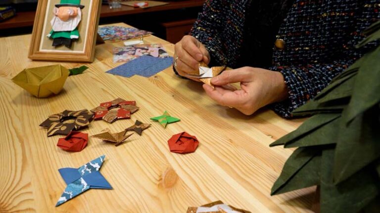 Origami - napravite sami ukrase za bor - Dom na kvadrat